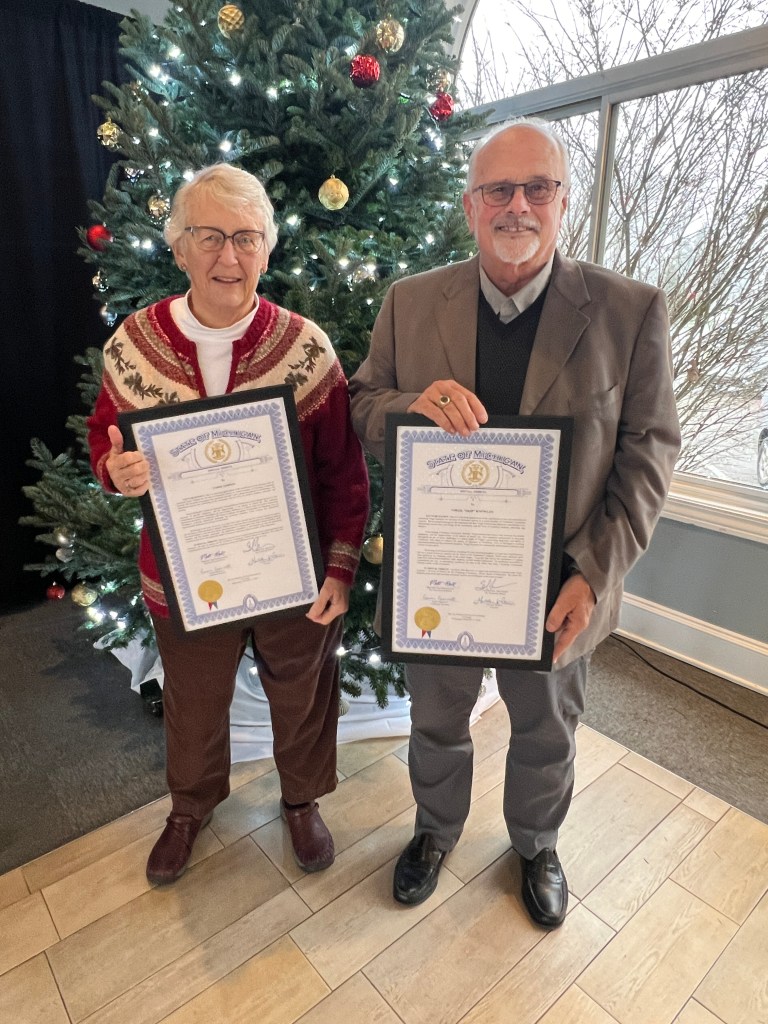 Community honors Lohman and Knowles | South County News
