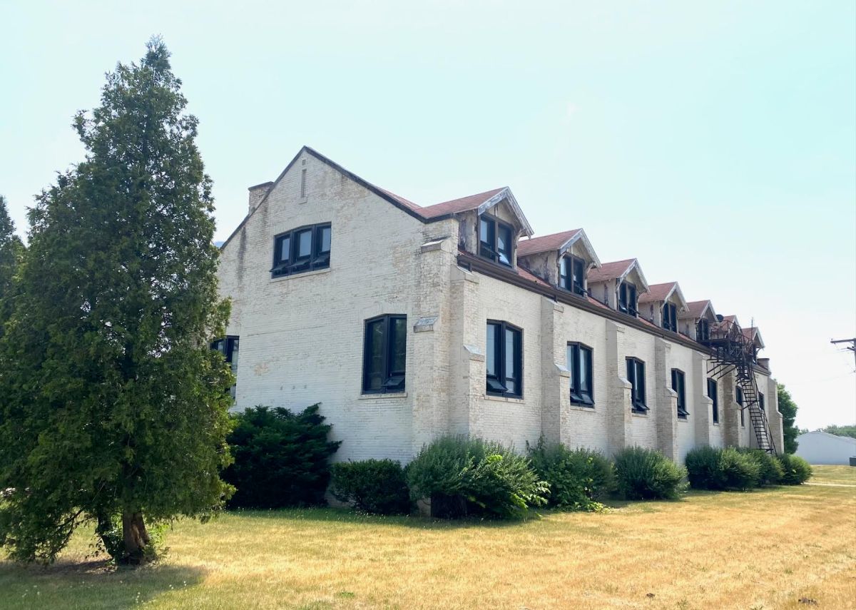 On the road again: Howe, Indiana | South County News